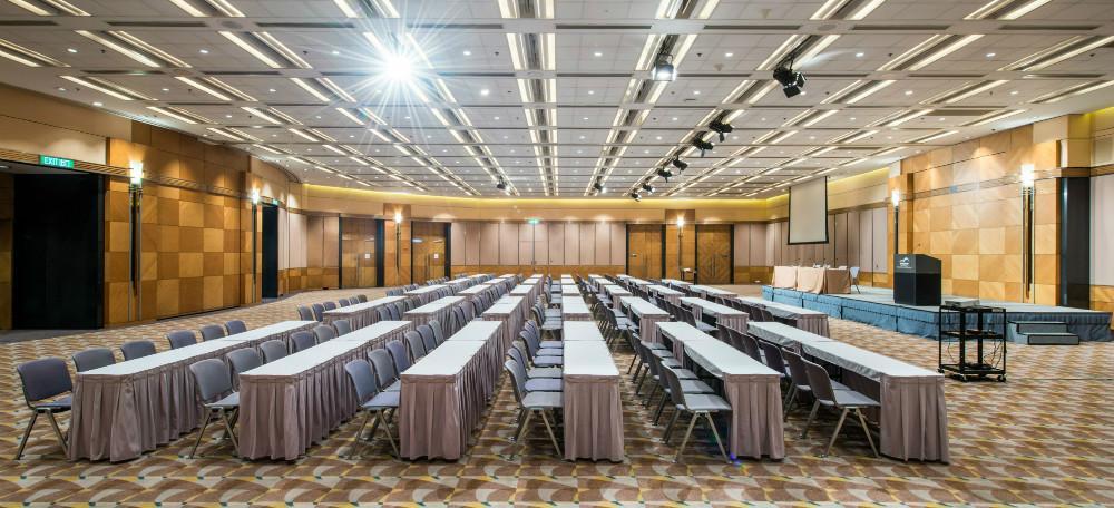 Hong Kong Convention and Exhibition Centre, Hong Kong, Hong Kong ...